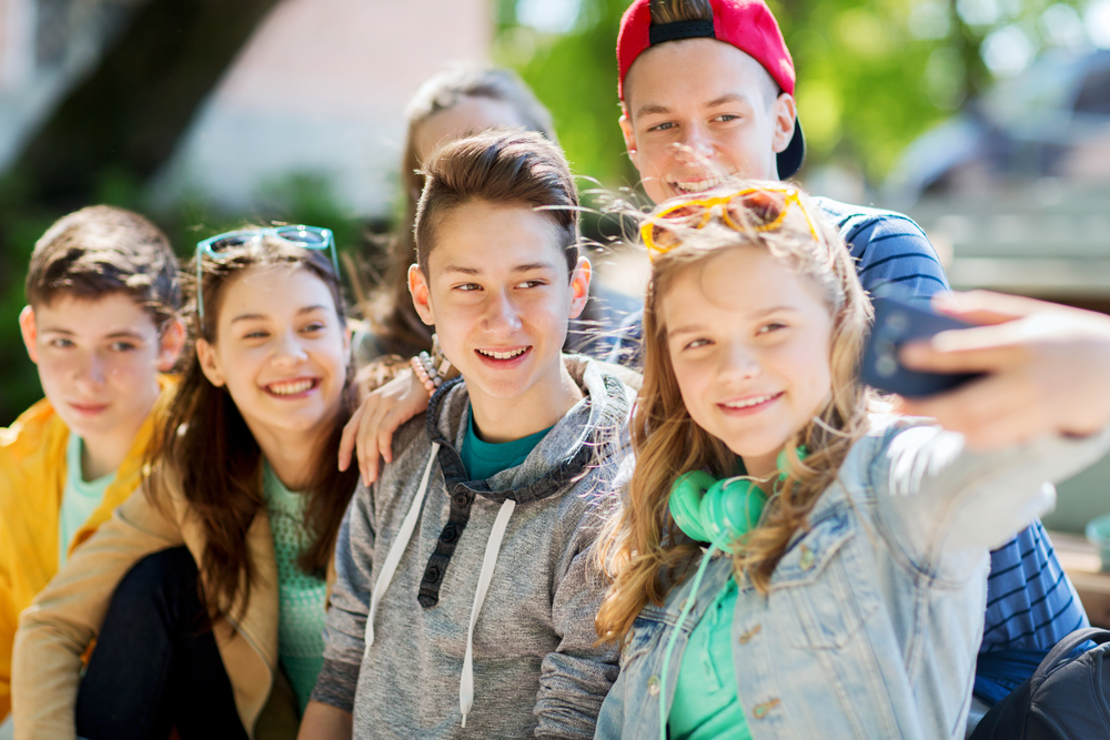How to Help Kids Steer Clear of Digital Drama this School Year | McAfee ...