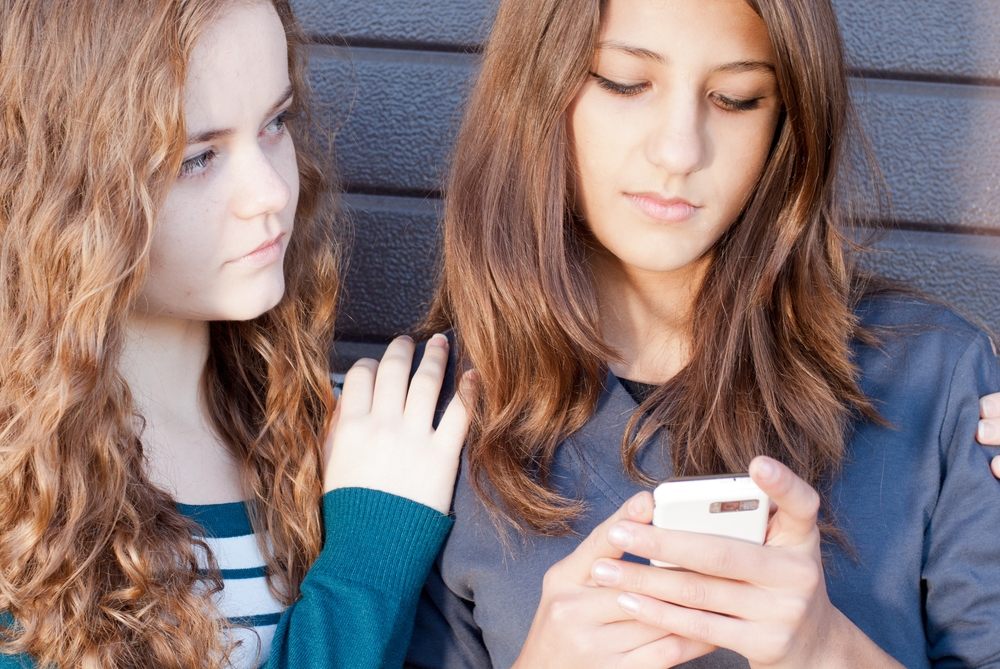 Does Your Teen Recognize the Cruelty of Subtweeting? | McAfee Blog